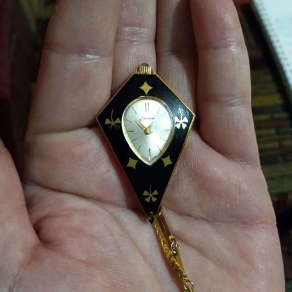 Endura | Jewelry | Vintage 96s 70s Endura Lady Luck Watch With Original ...